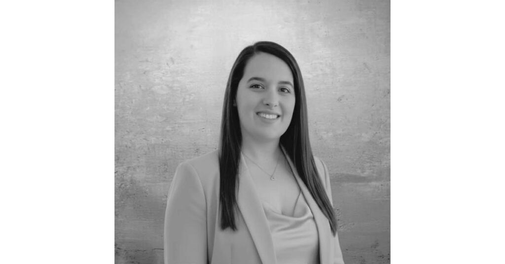 Charmingly Undiagnosed: Billie Longo y los Trastornos Psicológicos ...